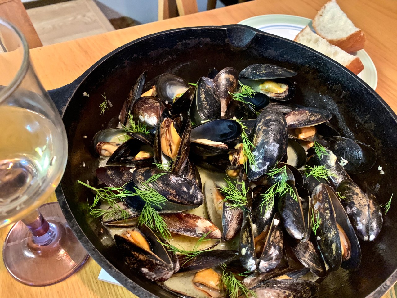 Plenty Of Fish – Behind the Scenery